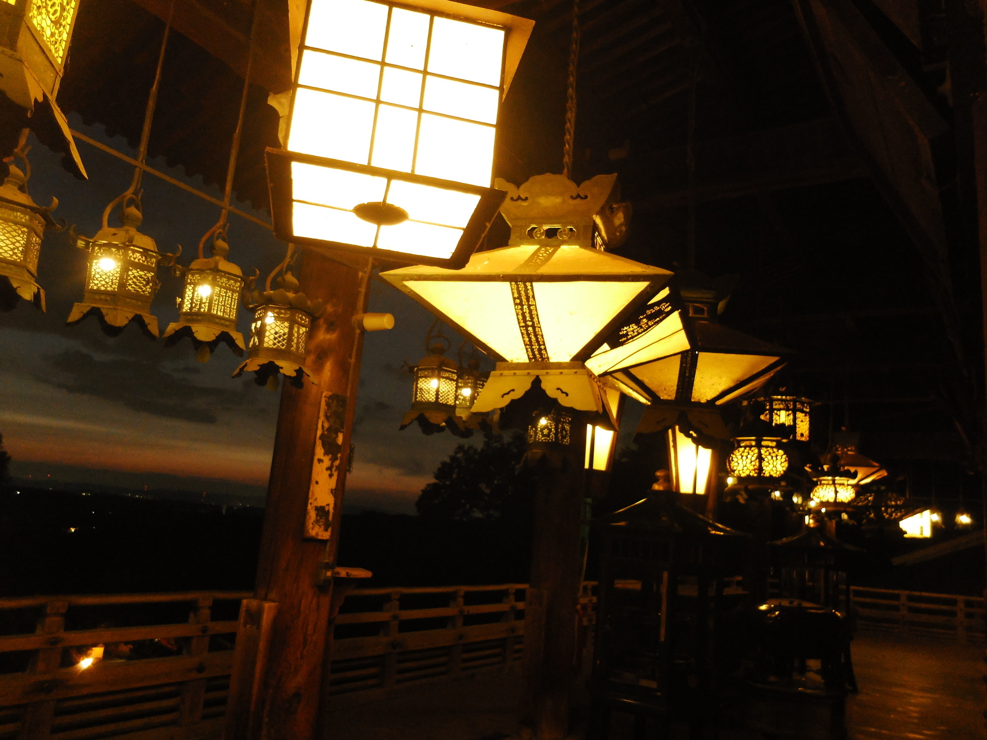 ちぐはぐな部品 ノックの音が: 文庫本で自分だけの世界文学全集を！